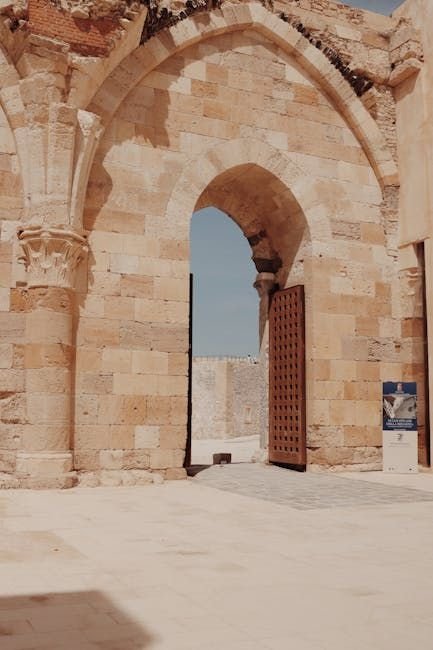 Manically vs Maniacally - Full Comparison Guide